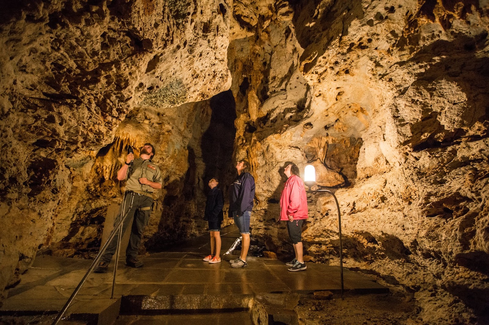 Caving Gloves: Official Caver's Buying Guide - Enter the Caves