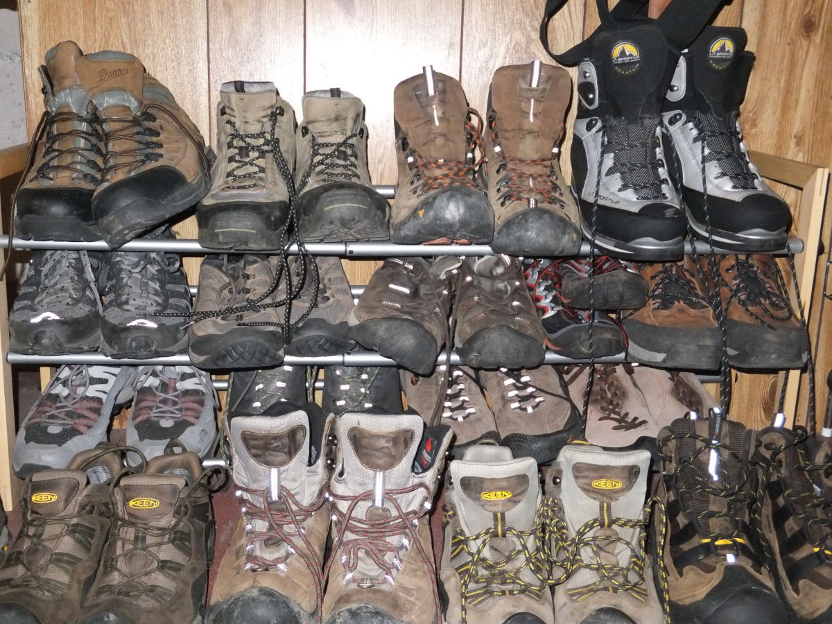 Caving Boots: A Buying Guide For The Complete Beginner - Enter the Caves