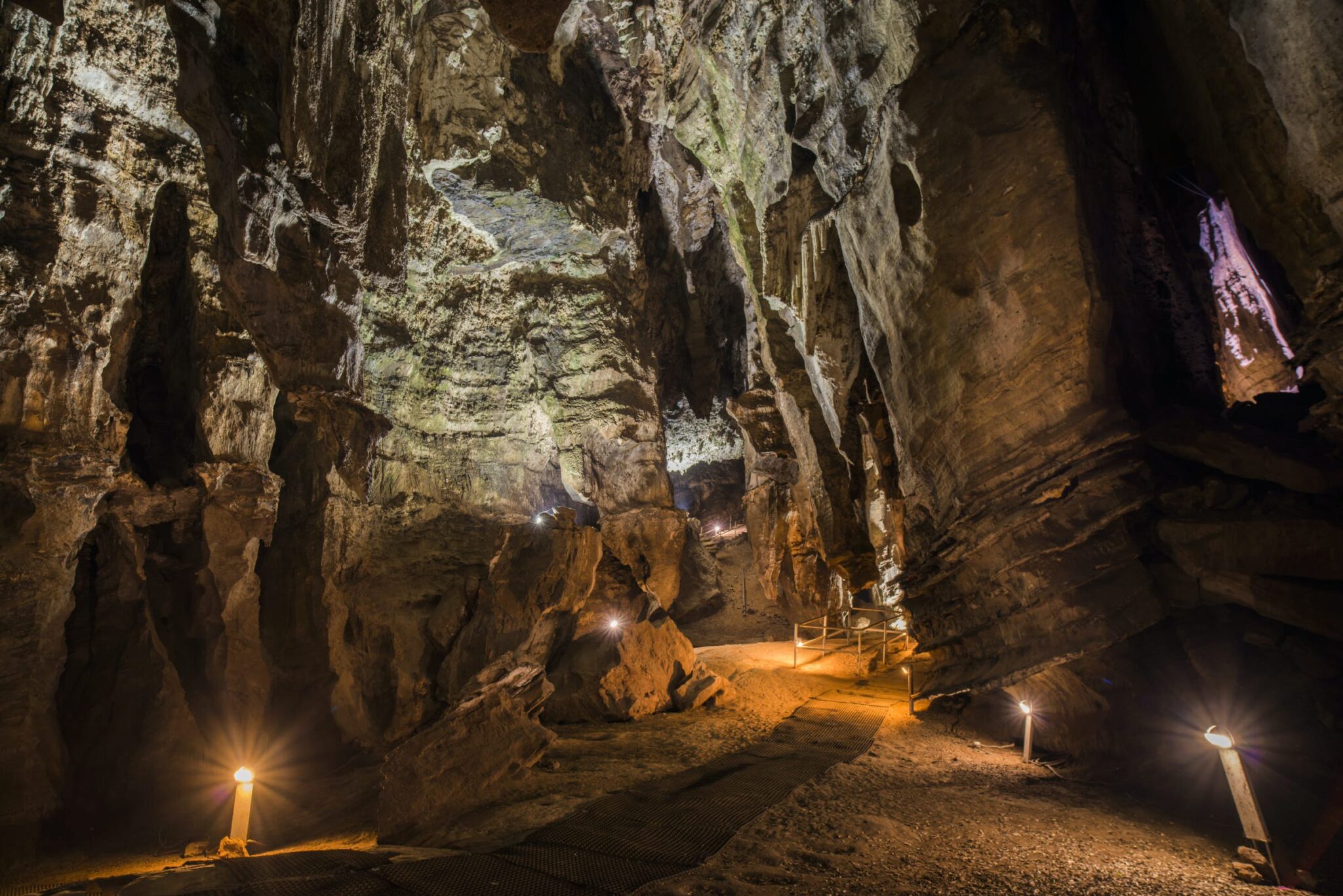 The Maropeng and Sterkfontein Caves: An Archaeological Look - Enter the ...