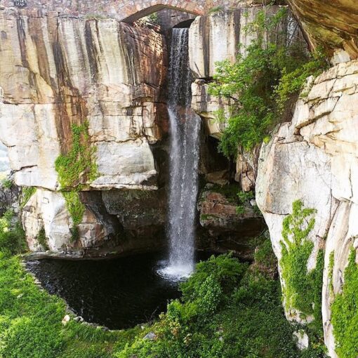 Ruby Falls: Something Exciting Here for the Whole Family - Enter the Caves