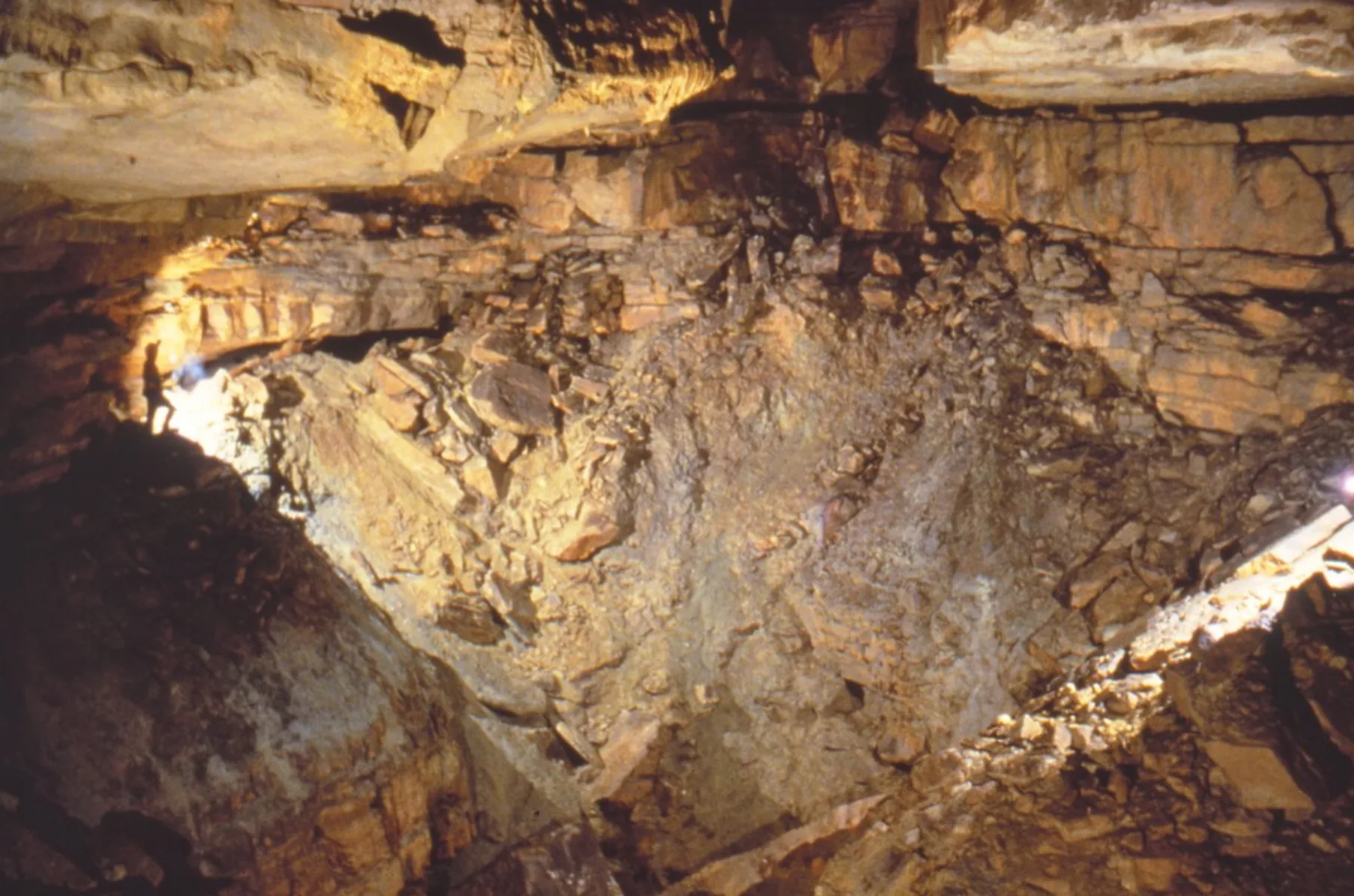 The Best Caves in Alabama, USA: Complete List - Enter the Caves