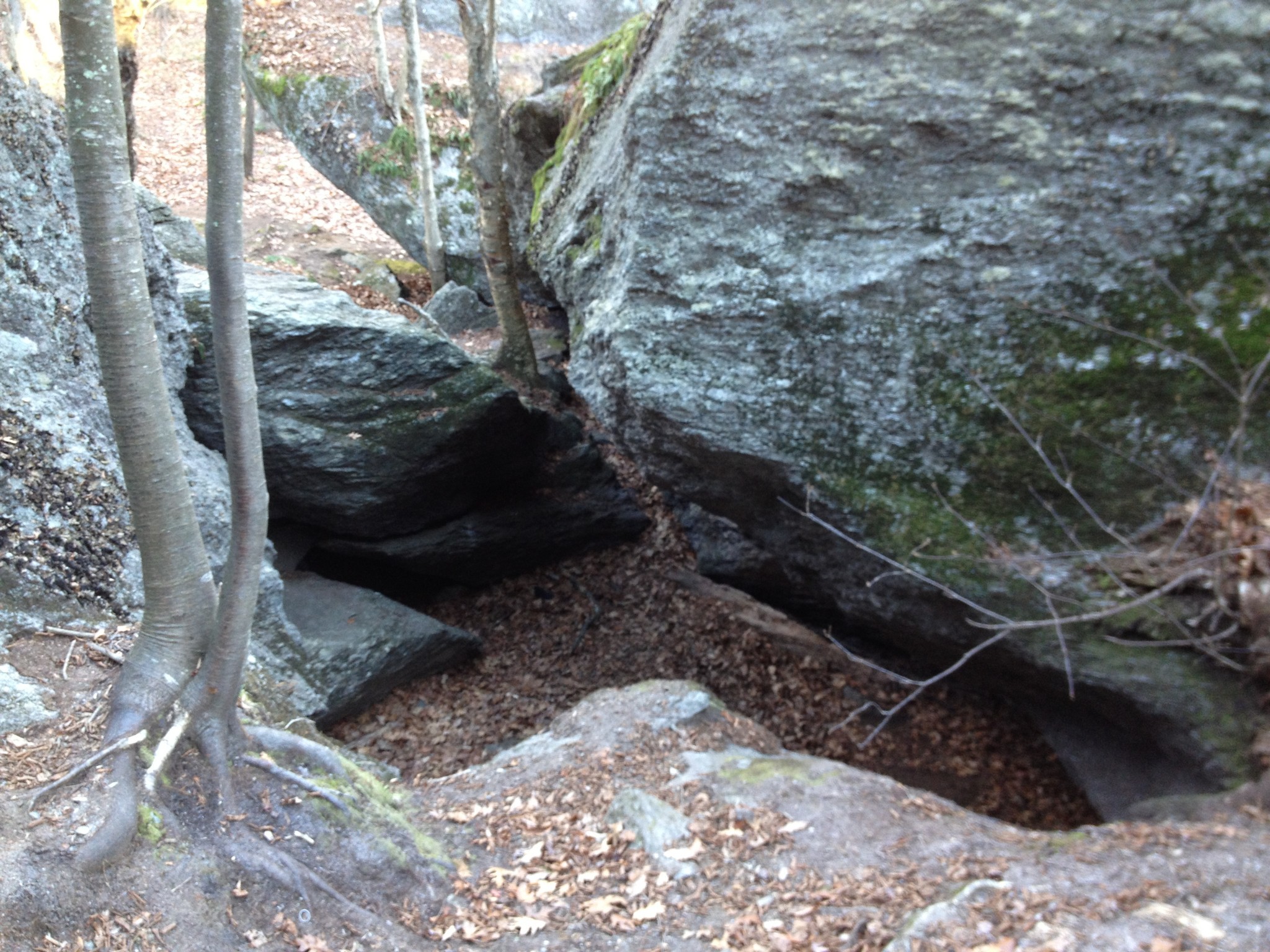 The Best Caves in Connecticut, USA: Complete List - Enter the Caves