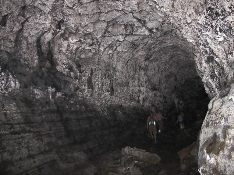 The Best Caves in Washington, USA: Complete List - Enter the Caves