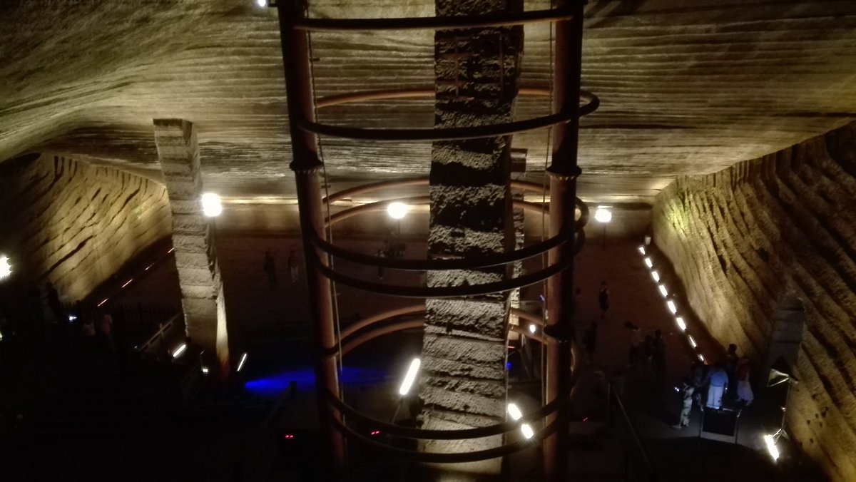 The Longyou Caves: One of China's Greatest Mysteries - Enter the Caves