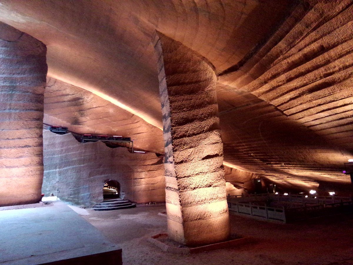 The Longyou Caves: One of China's Greatest Mysteries - Enter the Caves