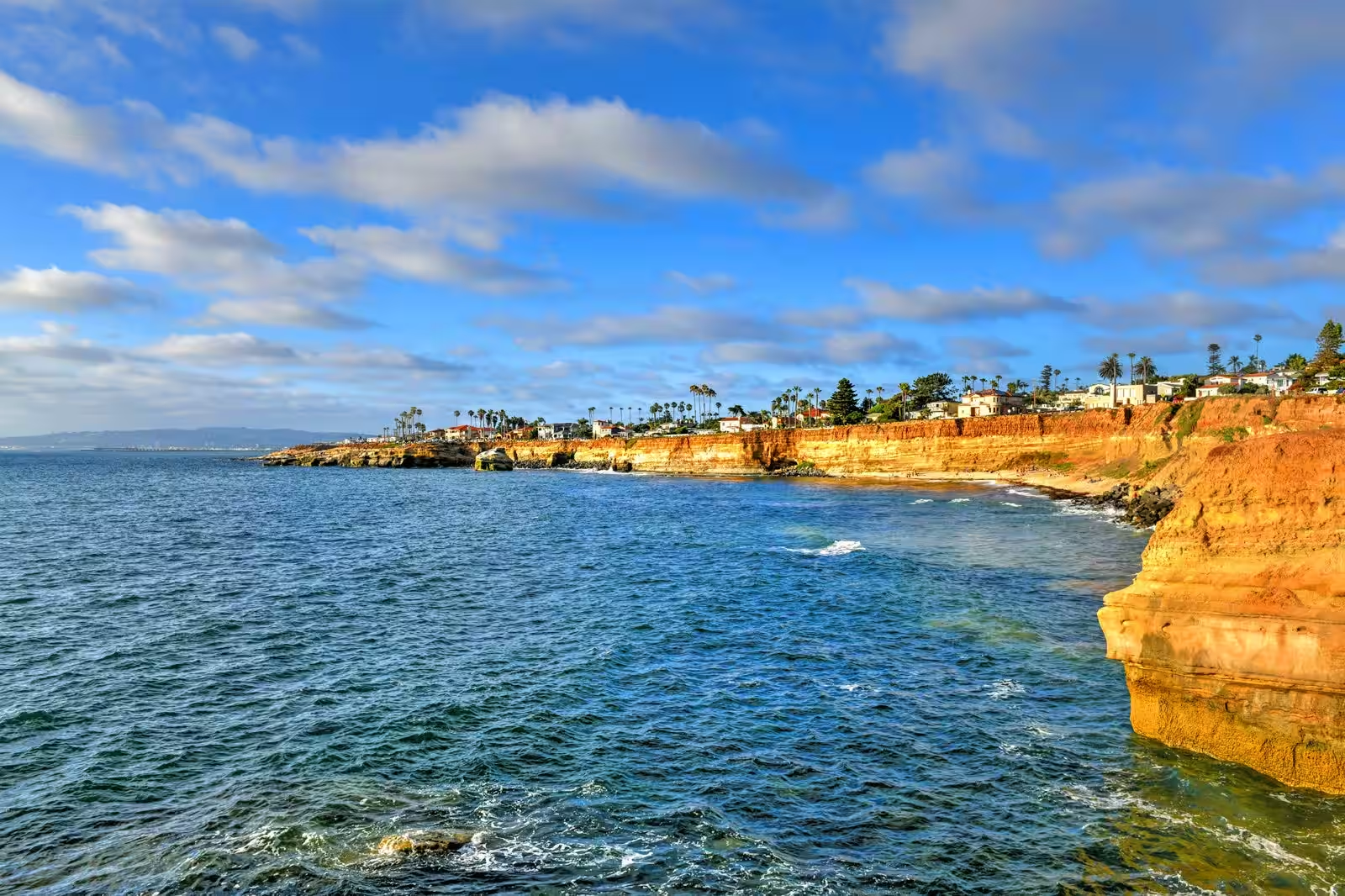 Take a Selfie at the Beautiful Sunset Cliffs Natural Park - Enter the Caves